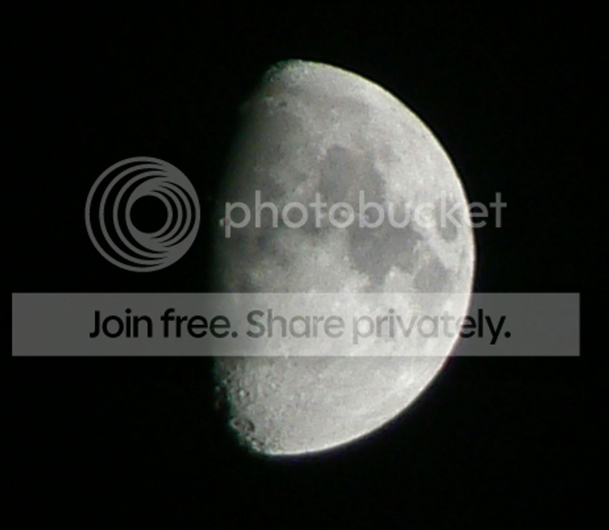 Re: First night moon shot: Panasonic Compact Camera Talk Forum: Digital ...
