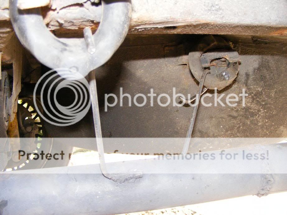 Ghetto Exhaust Mounts | Retro Rides